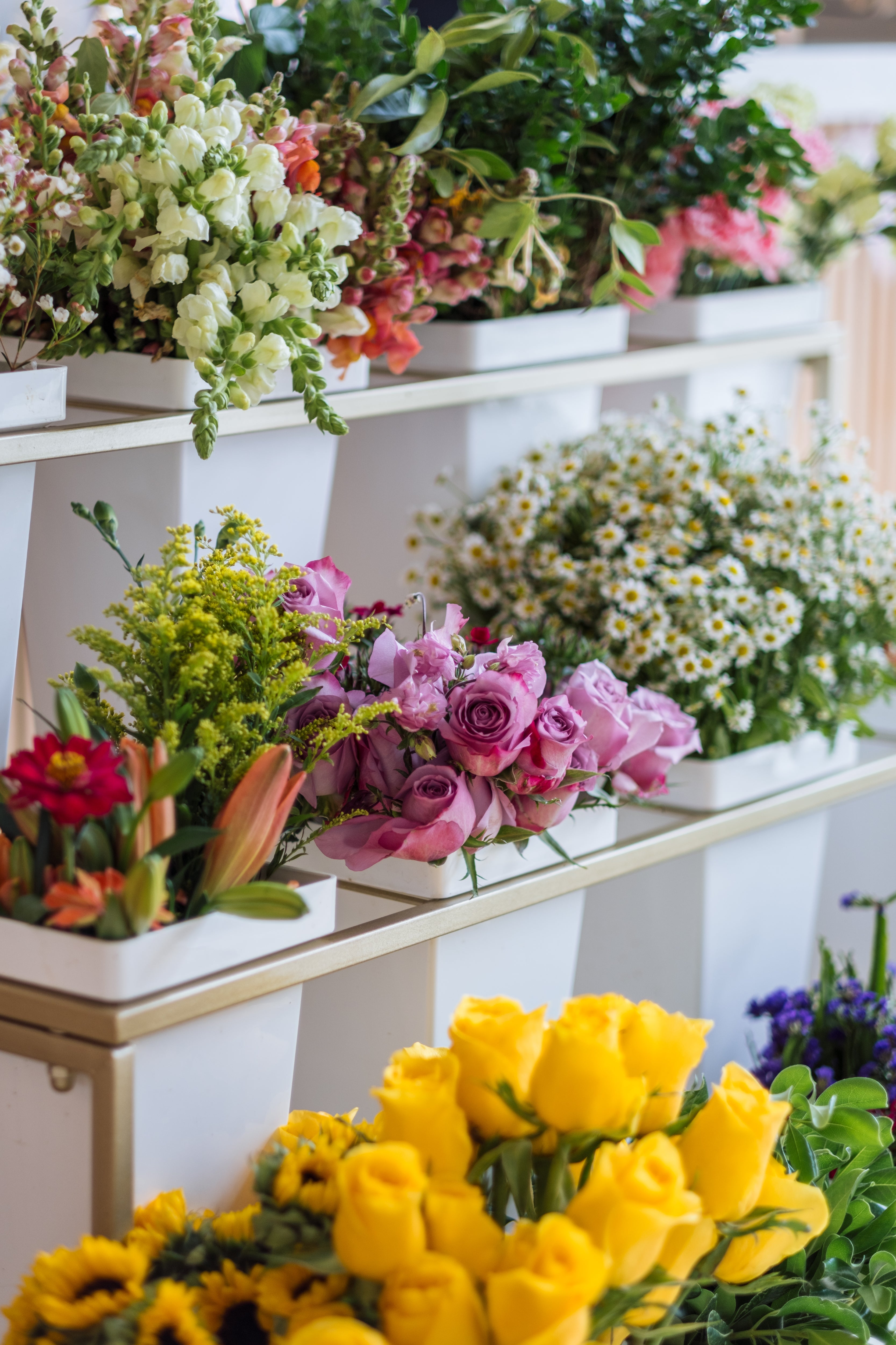 Flower Display Stand with Buckets for Cut Flowers